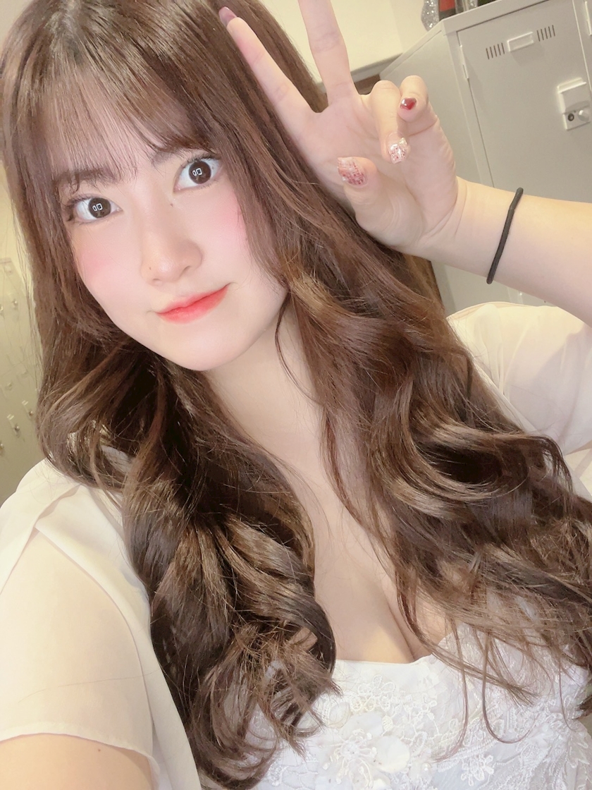 キャスト日記「こんばんは！ゆりかです！今日もブログ見ていただきありがとうございます♡19時半か...」（2026/01/08 19:48）浜辺 ...